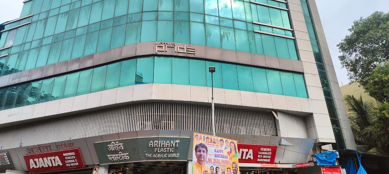 Commercial space at vile parle - RSR Properties